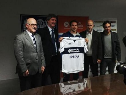 Rinaudo concretó su retorno al "Lobo"