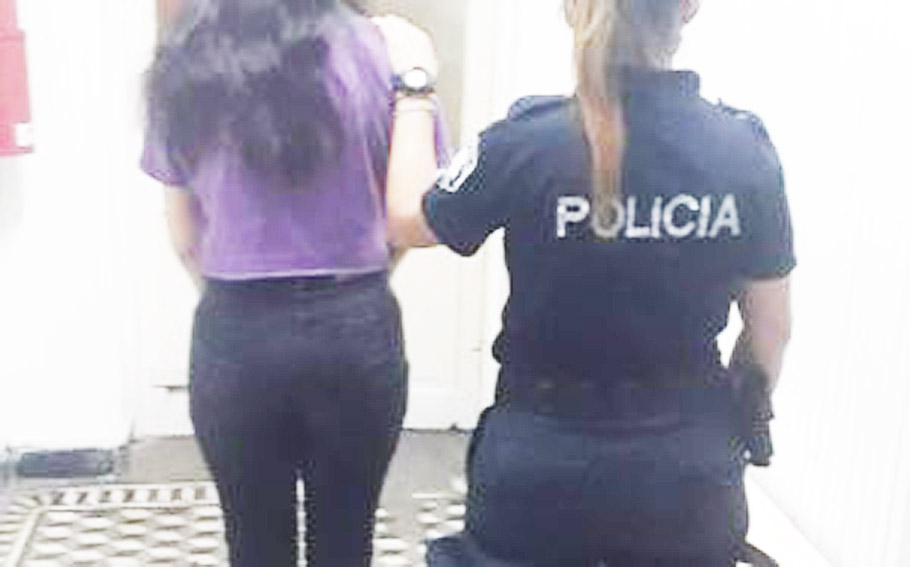 Tres años y medio de prisión para una mujer por violar al hijo ...