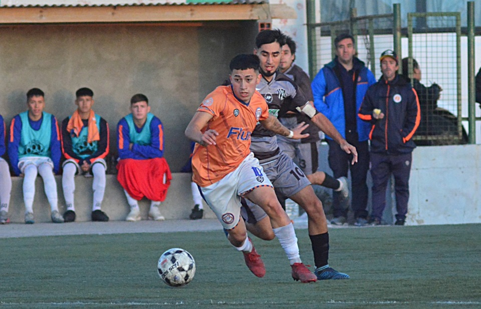 Victoria Ley debutó en Primera