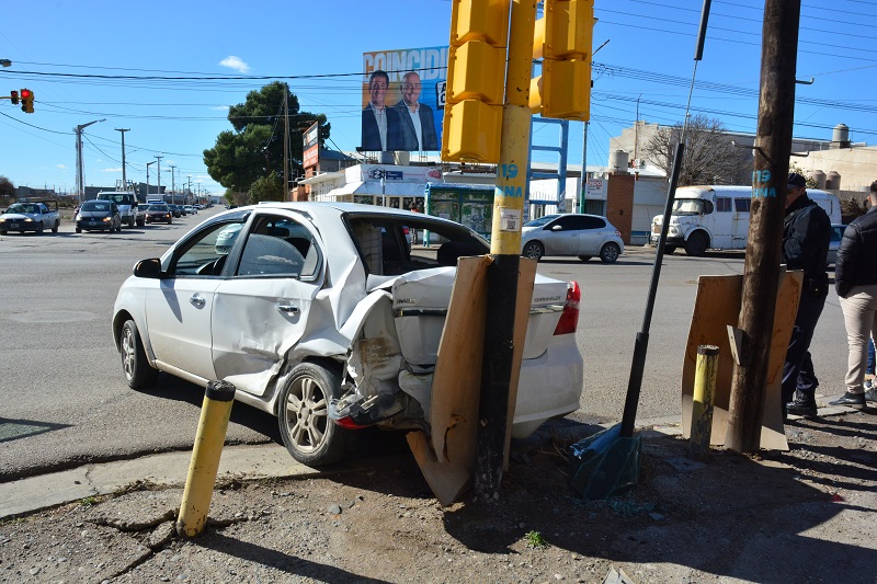 Triple choque con lesionados